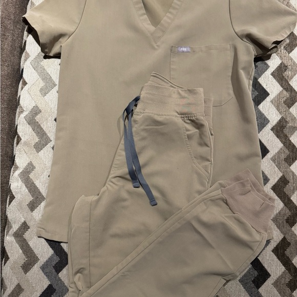Figs | Tops | Xsxsp Figs Sandatonetan Scrub Set | Poshmark